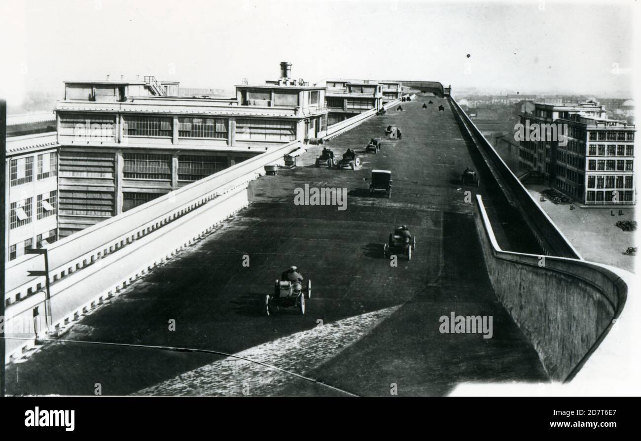 Fiat factory roof hi-res stock photography and images - Alamy