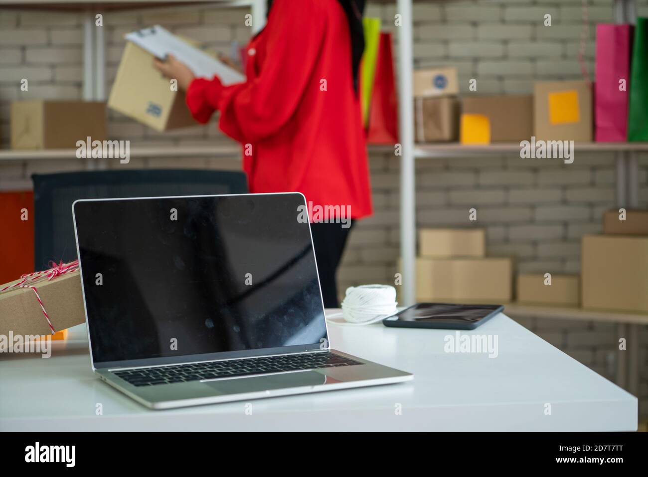Warehouse store owner hi-res stock photography and images - Alamy