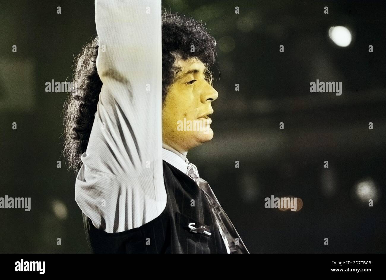 Patrick Hernandez, französischer Sänger, bei einem Auftritt in Hamburg ...