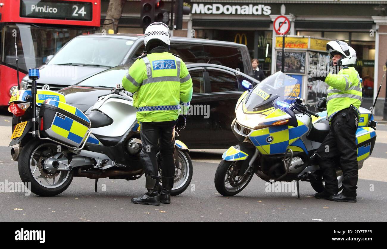 Metropolitan police motorcycles hi-res stock photography and images - Alamy