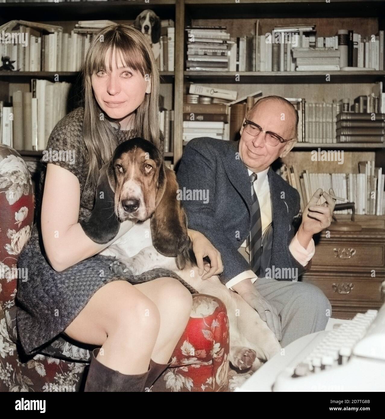 Helga Feddersen, Hamburger Volksschauspielerin, mit ihrem Vater Carl ...