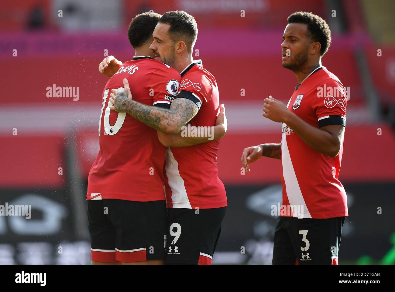 Che adams southampton celebrate hi-res stock photography and images - Alamy
