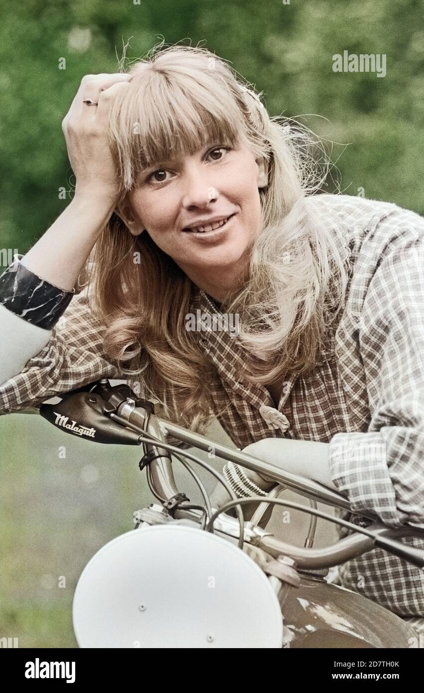 Ursela Monn, Schweizer Schauspielerin und Sängerin, Deutschland um 1977 ...