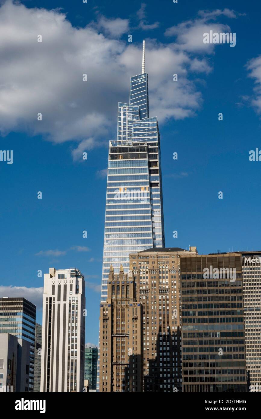 One Vanderbilt is a supertall building towering over other skyscrapers ...