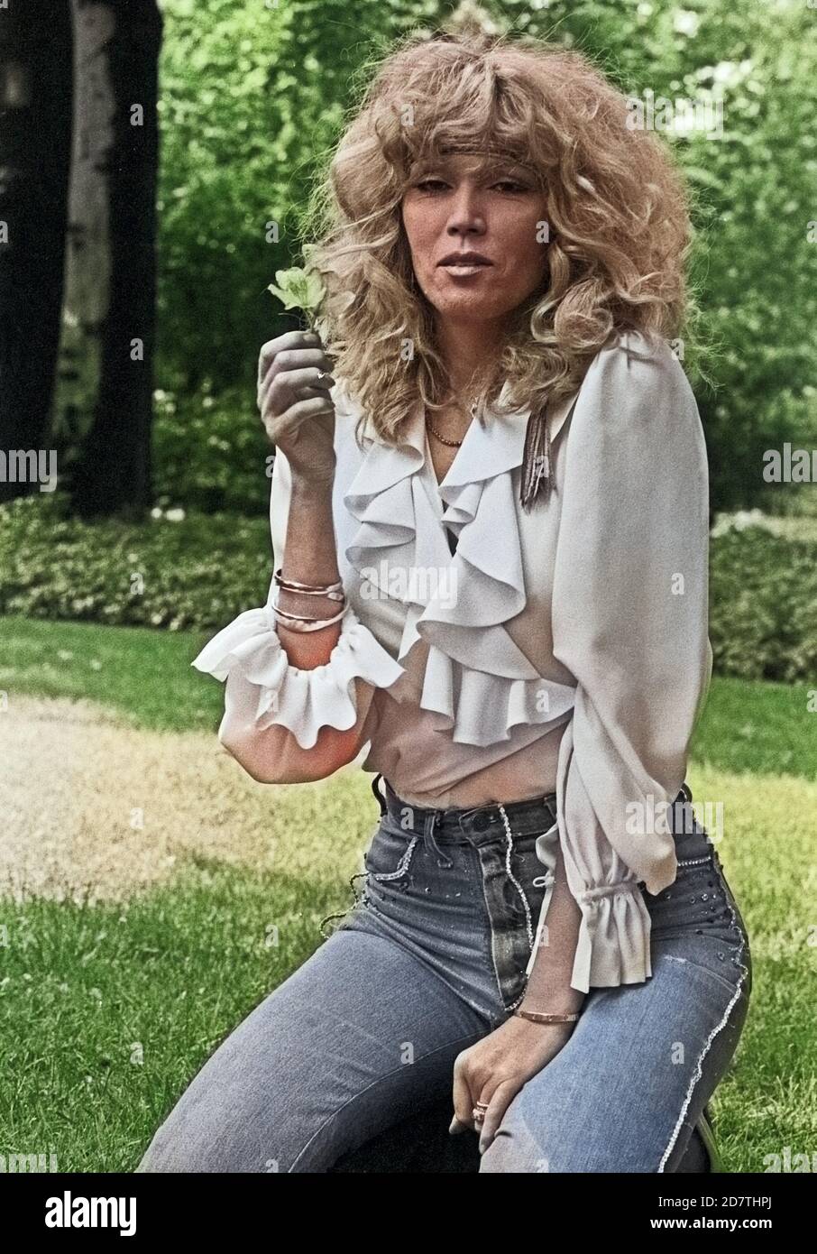 Amanda Lear, Sängerin, Malerin und Schauspielerin, bei einem ...