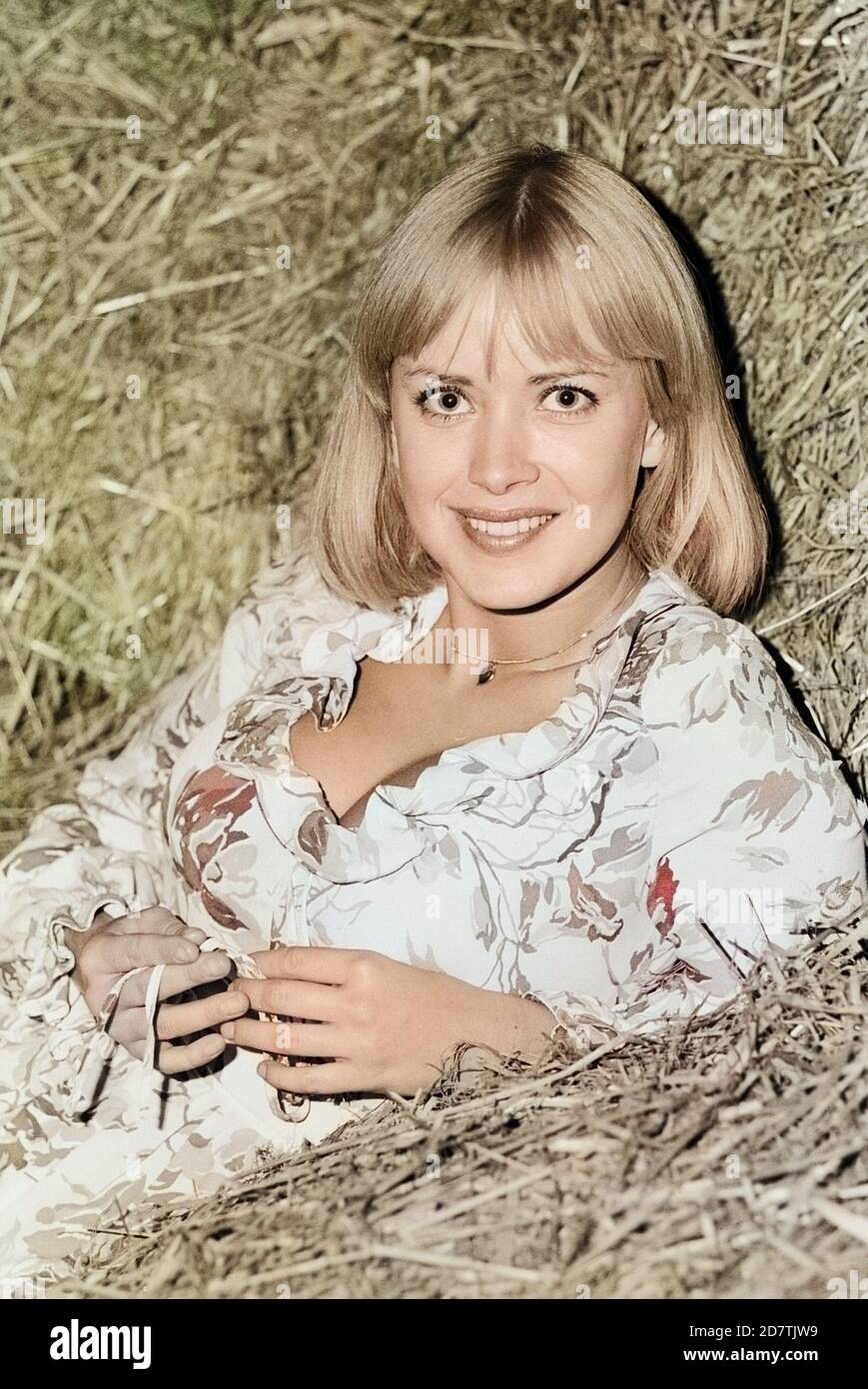 Fotoshooting mit der schwedischen Sängerin Siw Inger im Stroh ...