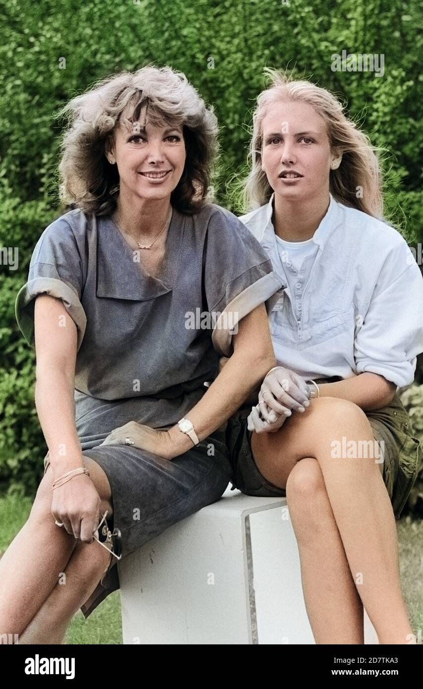 Moderatorin Petra Schürmann mit ihrer Tochter Alexandra Freund im ...