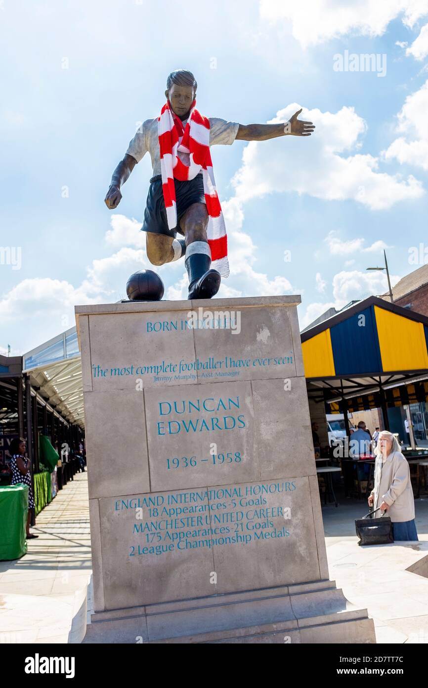 Tribute to duncan edwards hi-res stock photography and images - Alamy