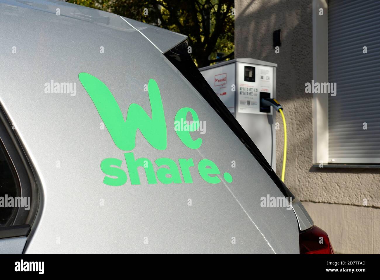 WeShare – electric car sharing from Volkswagen Stock Photo - Alamy