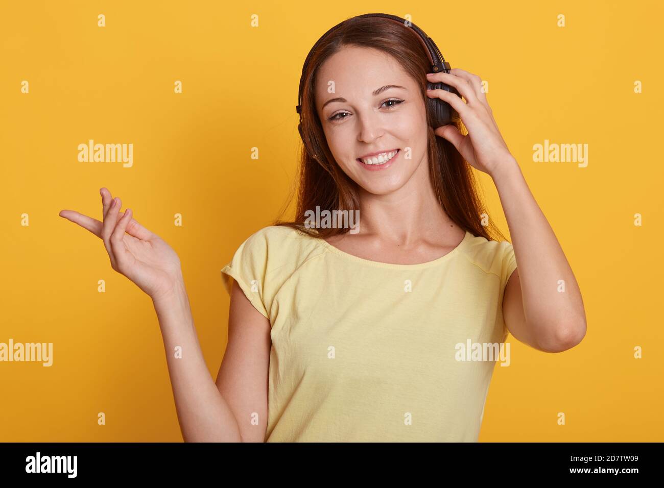 Cheerful tune hi-res stock photography and images - Alamy
