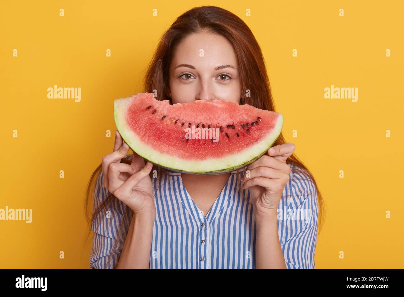 Covering half of face hi-res stock photography and images - Alamy