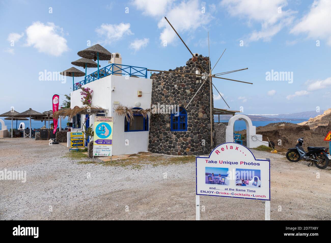 Thera volcano eruption hi-res stock photography and images - Alamy
