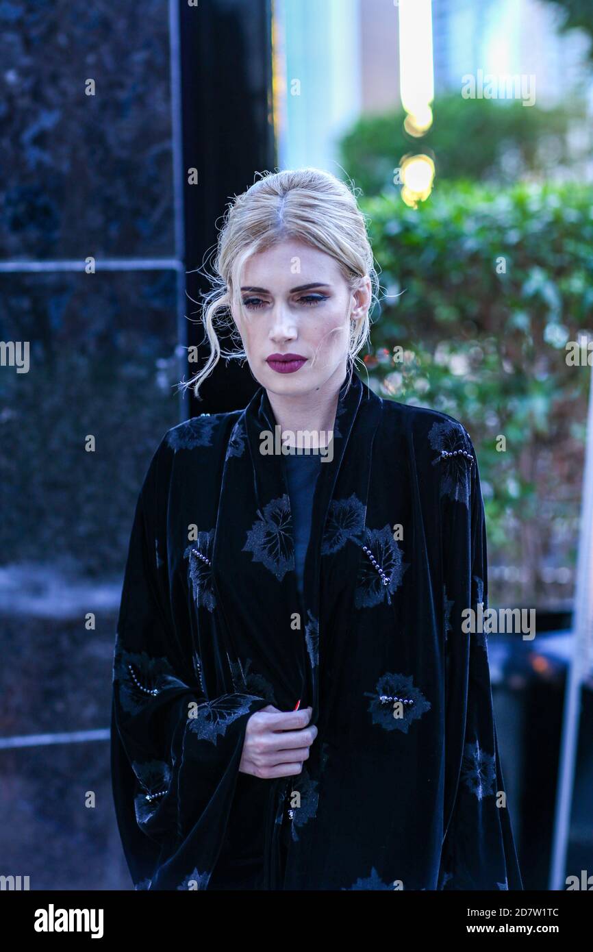 Arab Model in Arab Transitional Abaya Dress Stock Photo - Alamy
