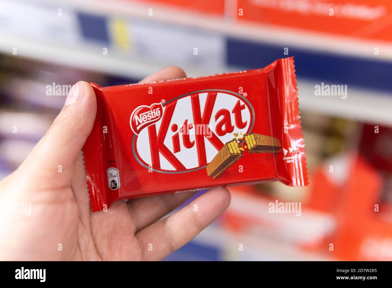 Kit kat candy bar hi-res stock photography and images - Alamy