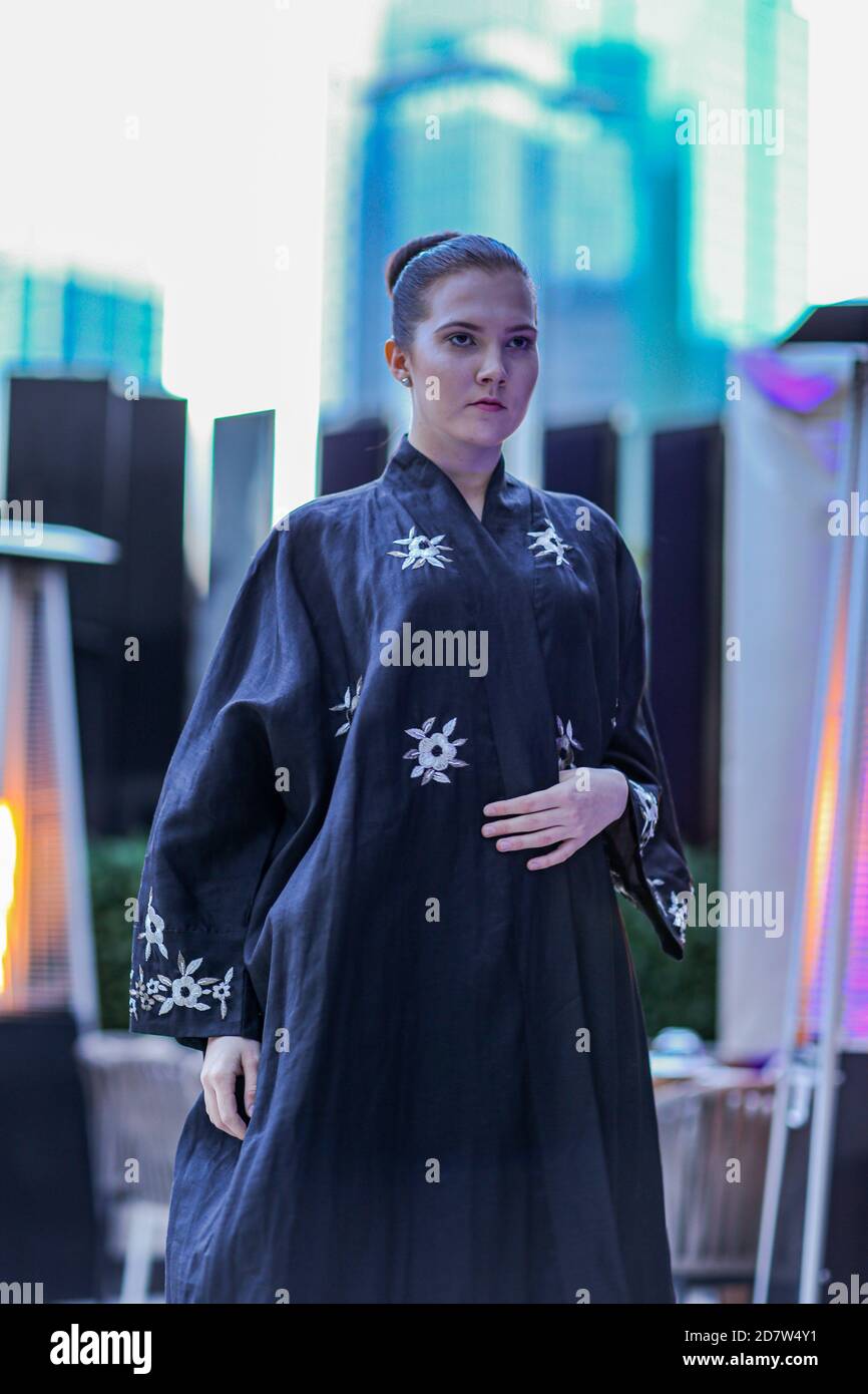 Arab Model in Arab Transitional Abaya Dress Stock Photo - Alamy