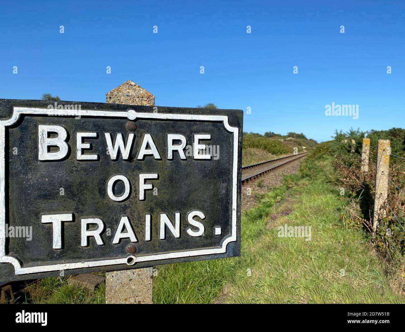 Transport railtrack sign symbol symbol hi-res stock photography and ...