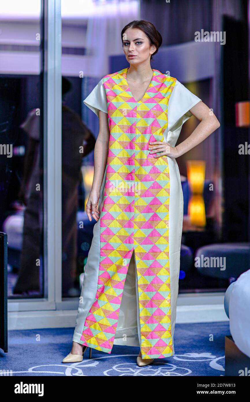 Arab Model in Arab Transitional Abaya Dress Stock Photo - Alamy