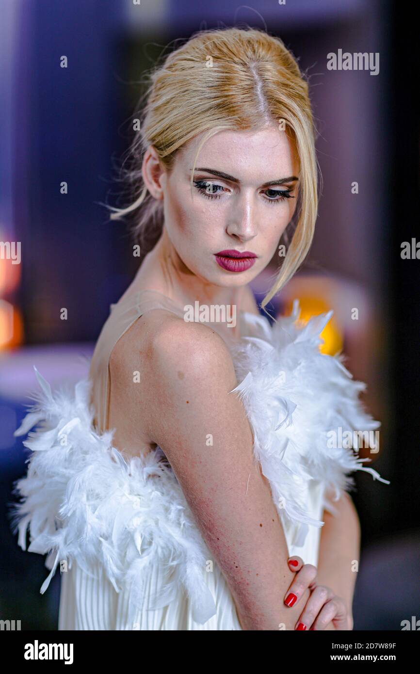 Arab Model in Arab Transitional Abaya Dress Stock Photo - Alamy