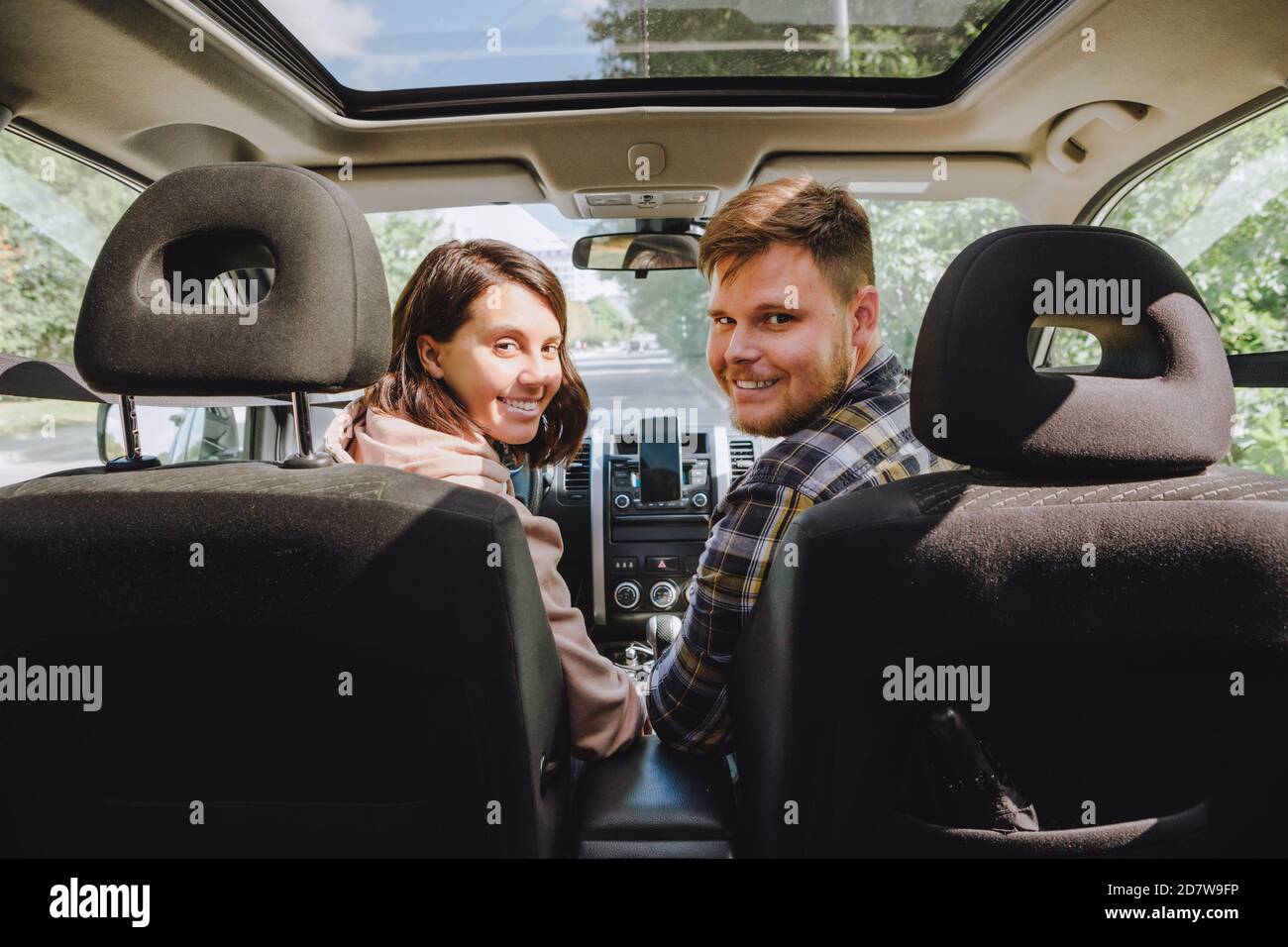 Couple enjoying car ride together hi-res stock photography and images ...