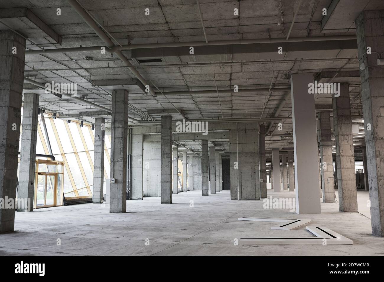 Warehouse exterior wide hi-res stock photography and images - Alamy