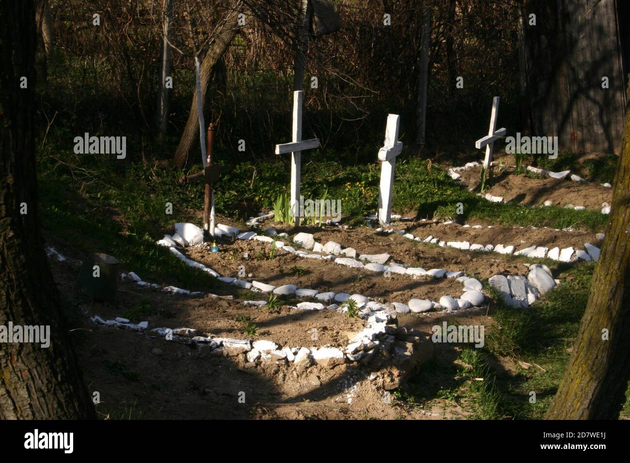 Small graveyard in Romania's countryside Stock Photo - Alamy