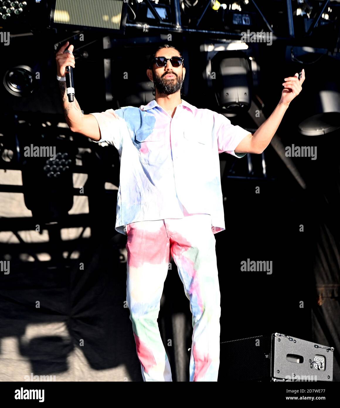 Dj jillionaire hi-res stock photography and images - Alamy