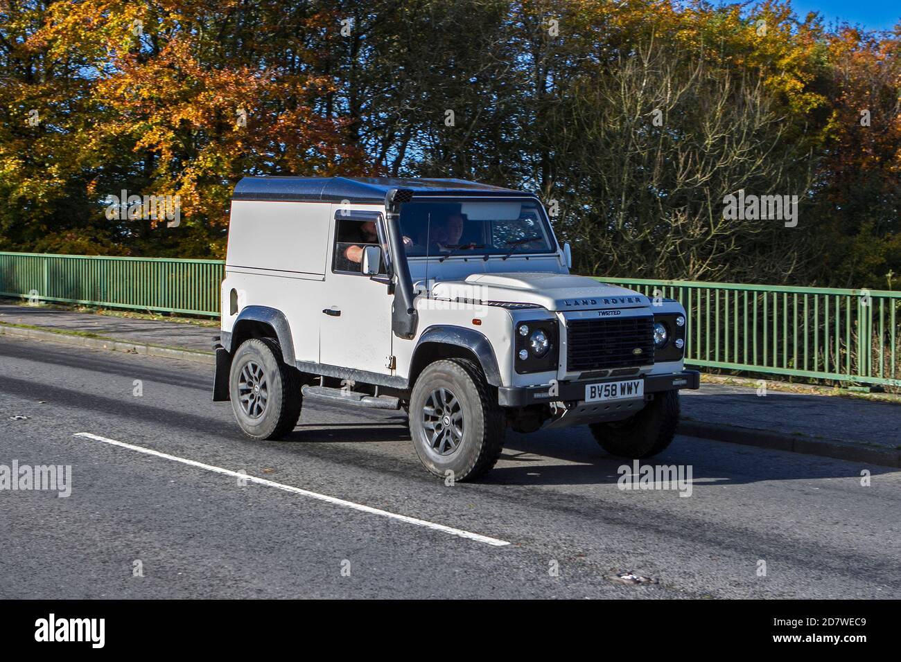Land Rover Defender 90 Hard Top White LCV Diesel Hardtop Van moving ...
