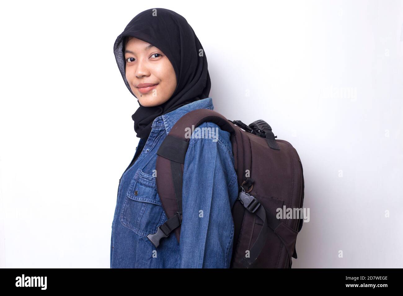 Asian muslim woman hijab backpacker isolated on white background Stock ...