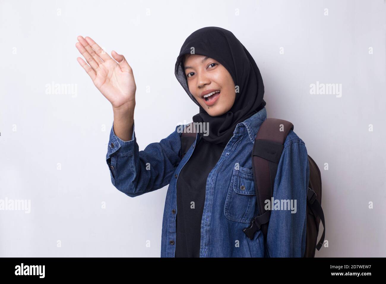 Asian muslim woman hijab backpacker isolated on white background Stock ...