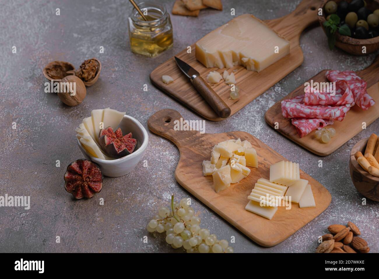 Tiny cheese plate hi-res stock photography and images - Alamy