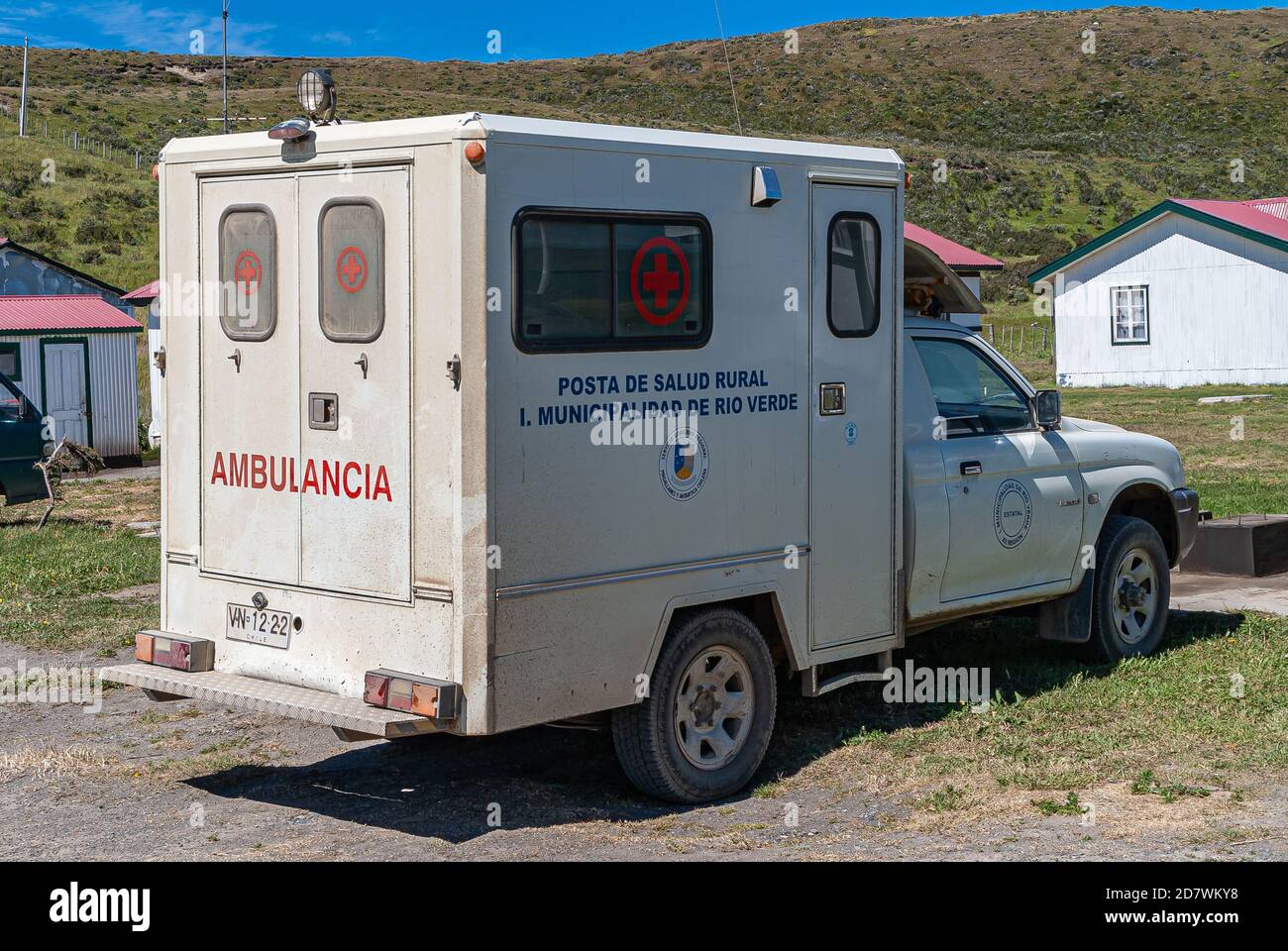 White ambulance hi-res stock photography and images - Alamy