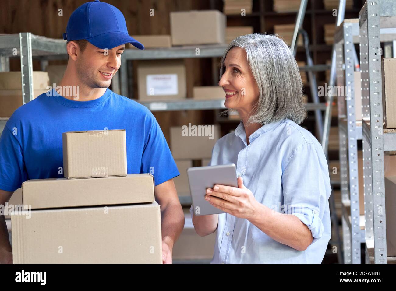Cargo management team hi-res stock photography and images - Alamy