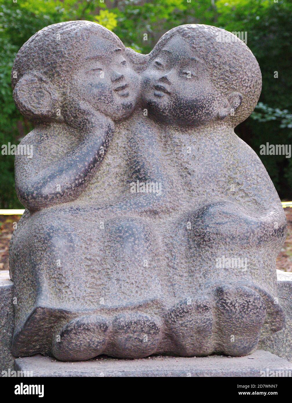 Statue of friendship hi-res stock photography and images - Alamy