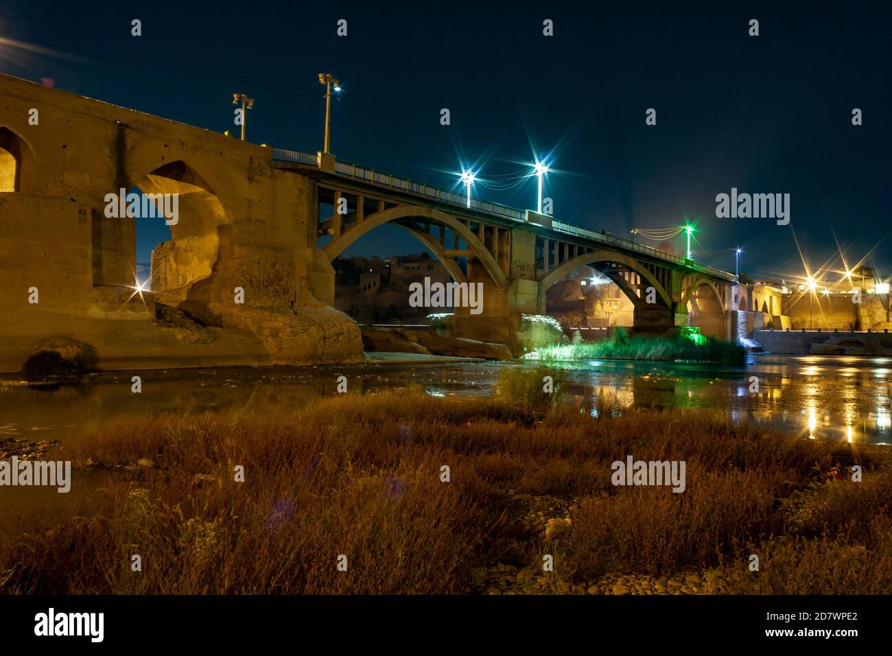 Dezful old bridge hi-res stock photography and images - Alamy
