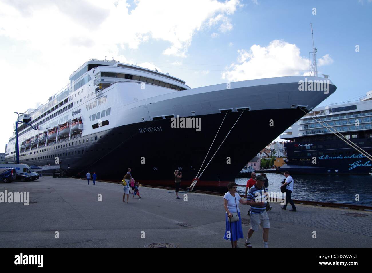 Holland america ryndam hi-res stock photography and images - Alamy