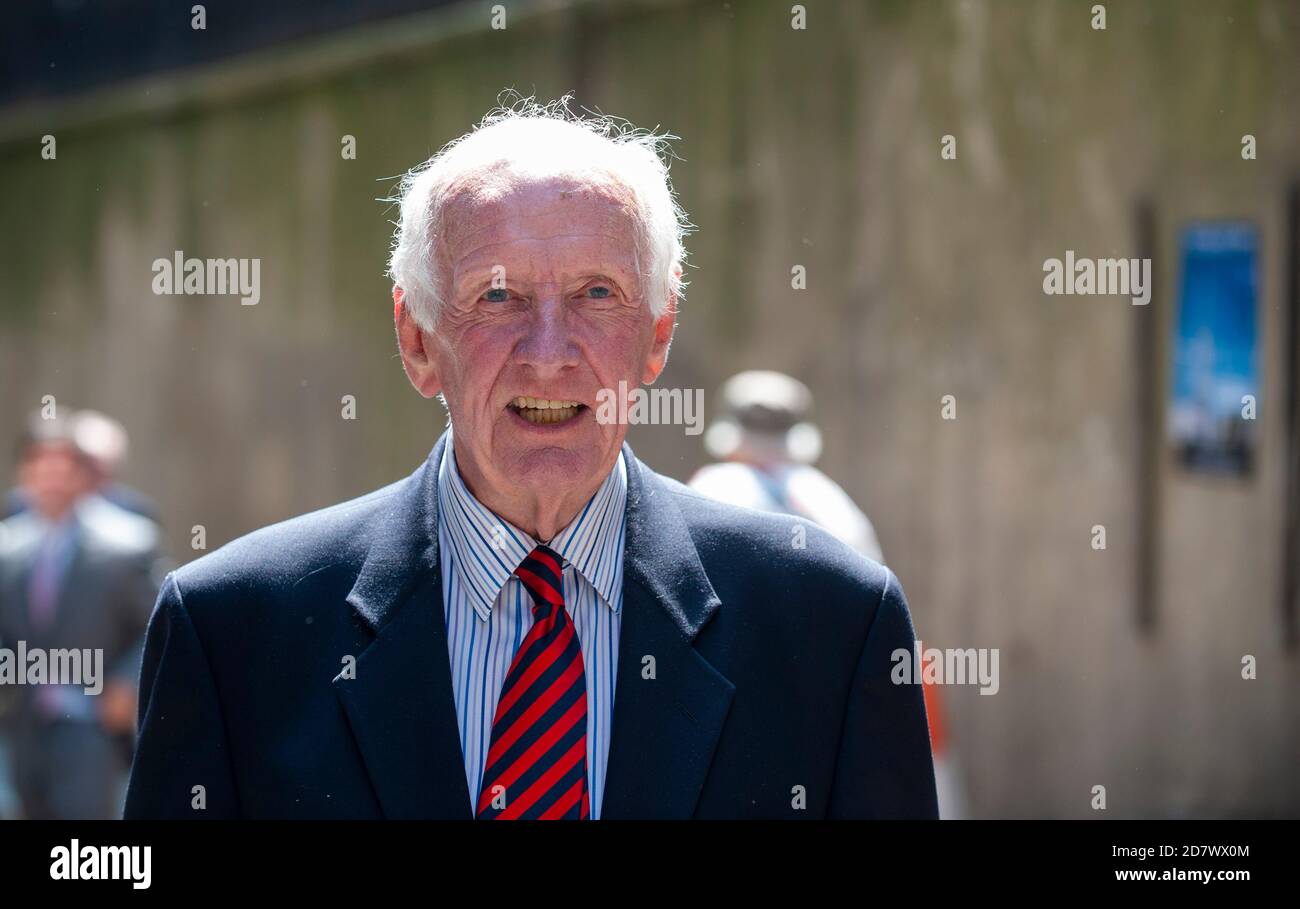 Frank bough grandstand hi-res stock photography and images - Alamy
