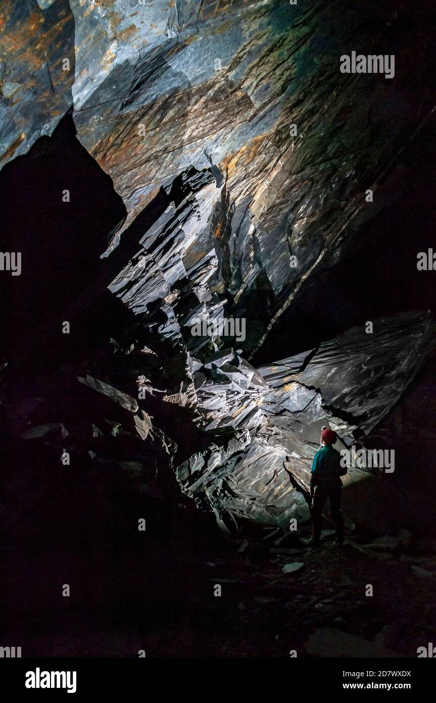 Huge angled slab of slate, fallen from the wall, in Cwmorthin slate ...