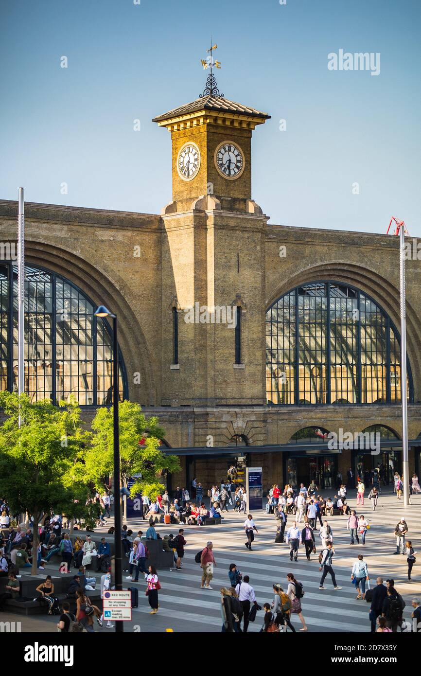 King cross hi-res stock photography and images - Alamy