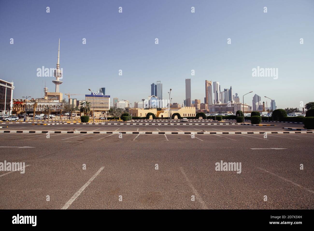 KUWAIT; - August 03; 2017: Kuwait city street urban Stock Photo - Alamy