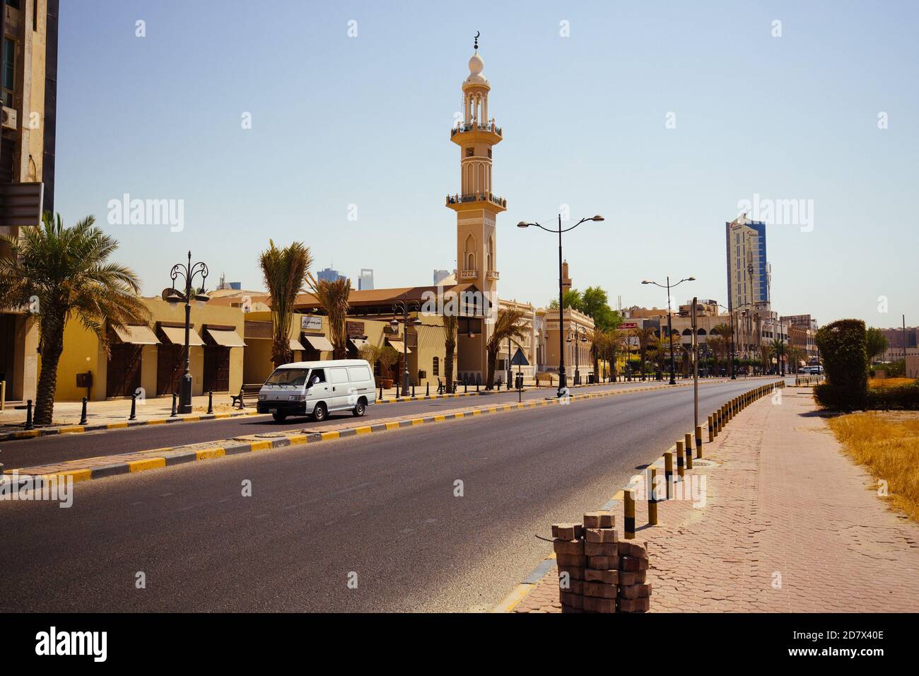 Street view in kuwait city hi-res stock photography and images - Alamy