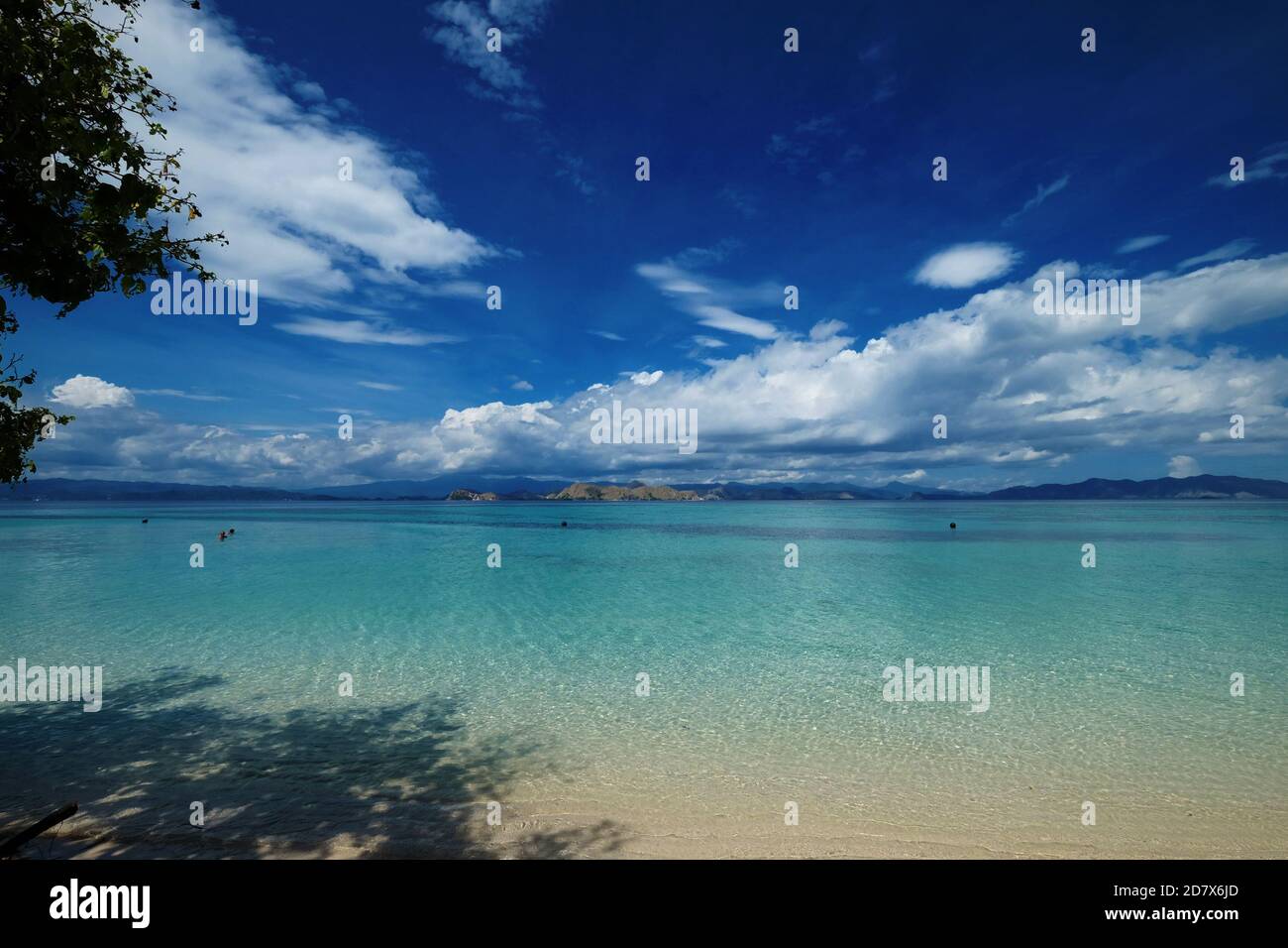 Kanawa island indonesia hi-res stock photography and images - Alamy