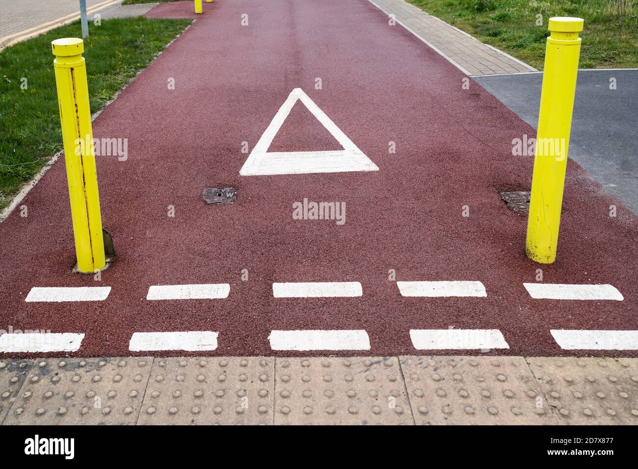 Bicycle lane symbols in the residential area Stock Photo - Alamy