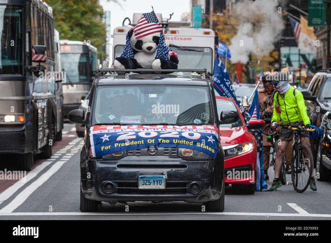 Stuffed panda bear hi-res stock photography and images - Alamy