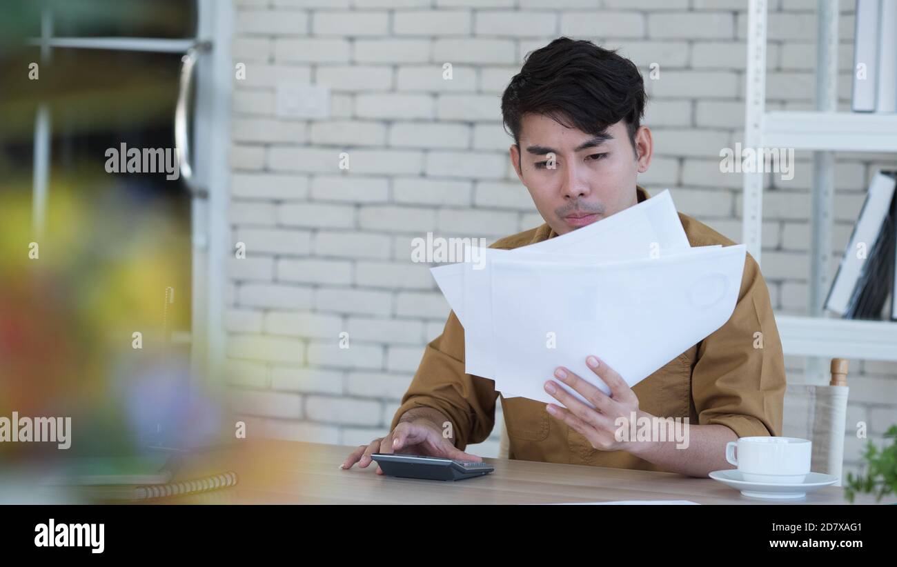 Normal working guy hi-res stock photography and images - Alamy