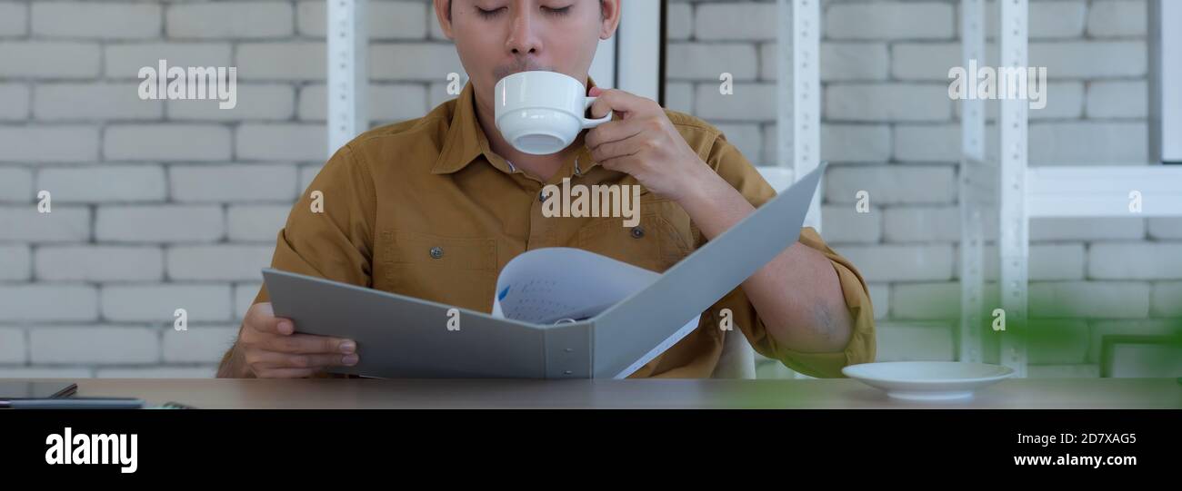 Normal working guy hi-res stock photography and images - Alamy