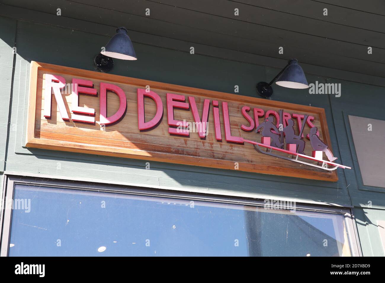 Red devil logo hi-res stock photography and images - Alamy