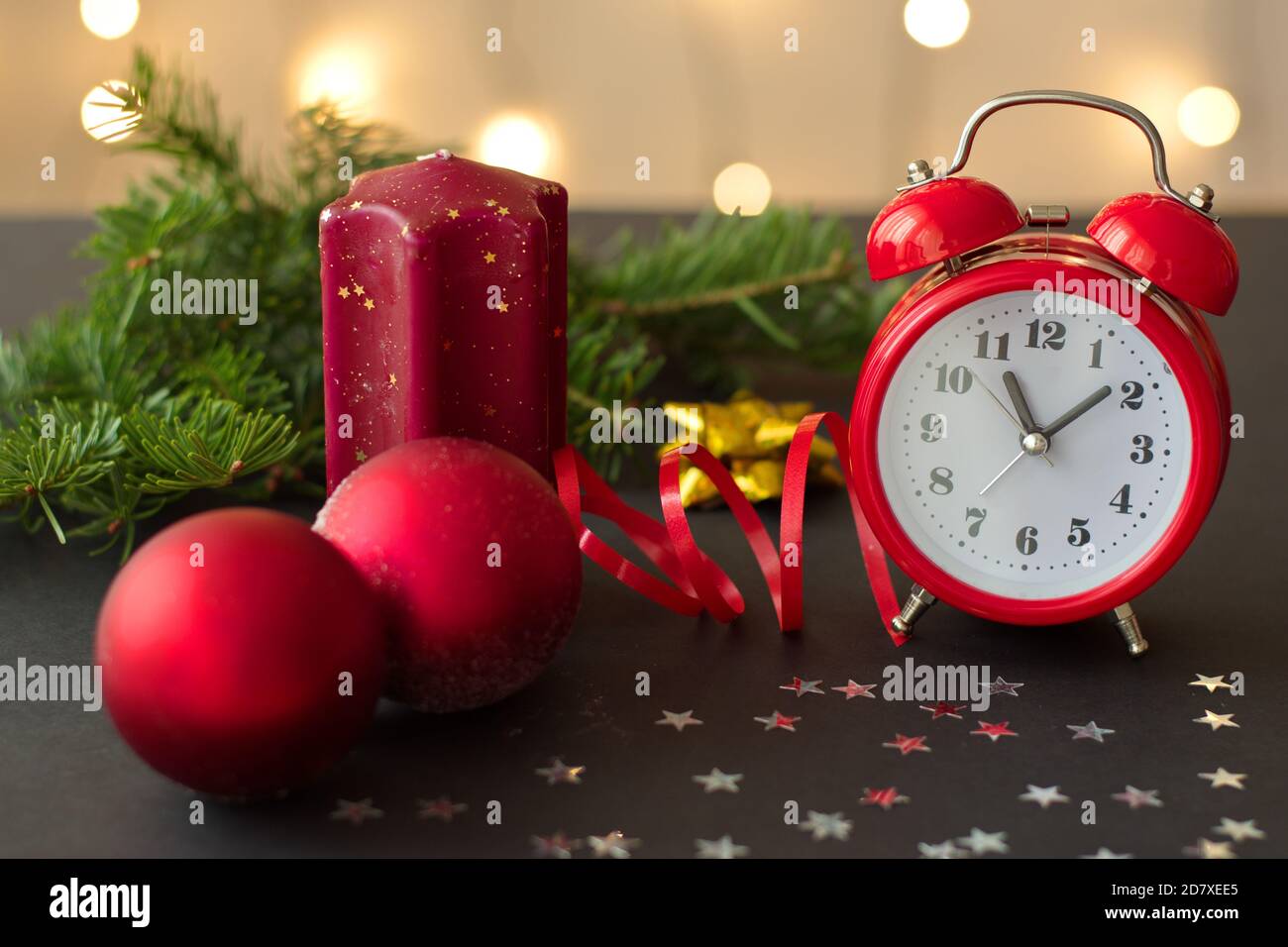 Candle clock hi-res stock photography and images - Alamy