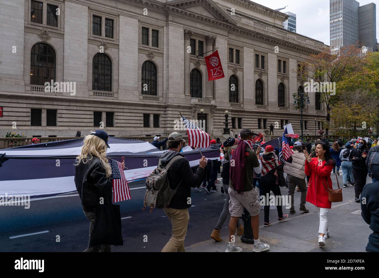 NEW YORK, NY – OCTOBER 25, 2020: Pro-Trump rally and convoy of cars ...