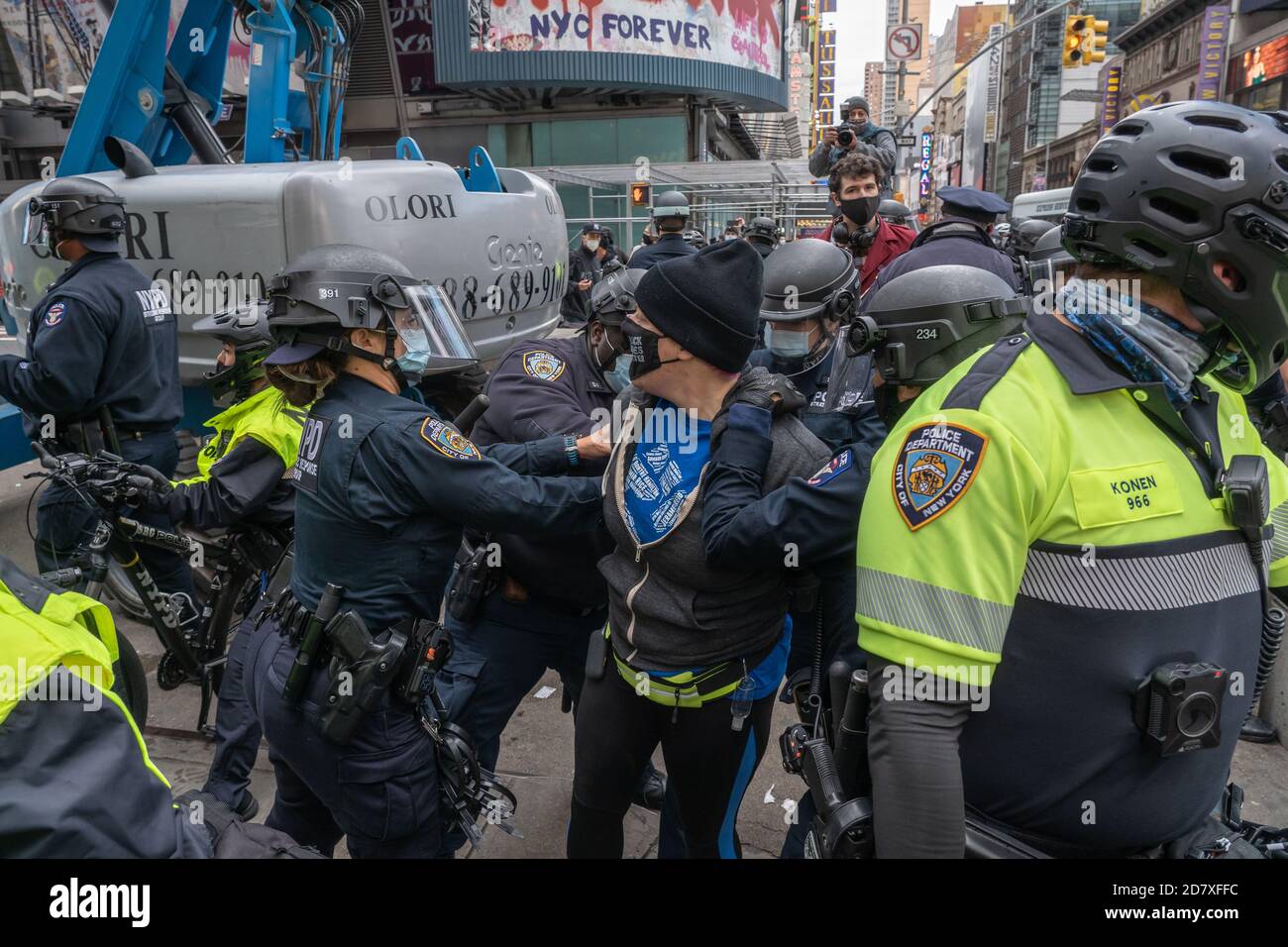 NEW YORK, NY – OCTOBER 25, 2020: NYPD Police Officers arrest an Anti ...