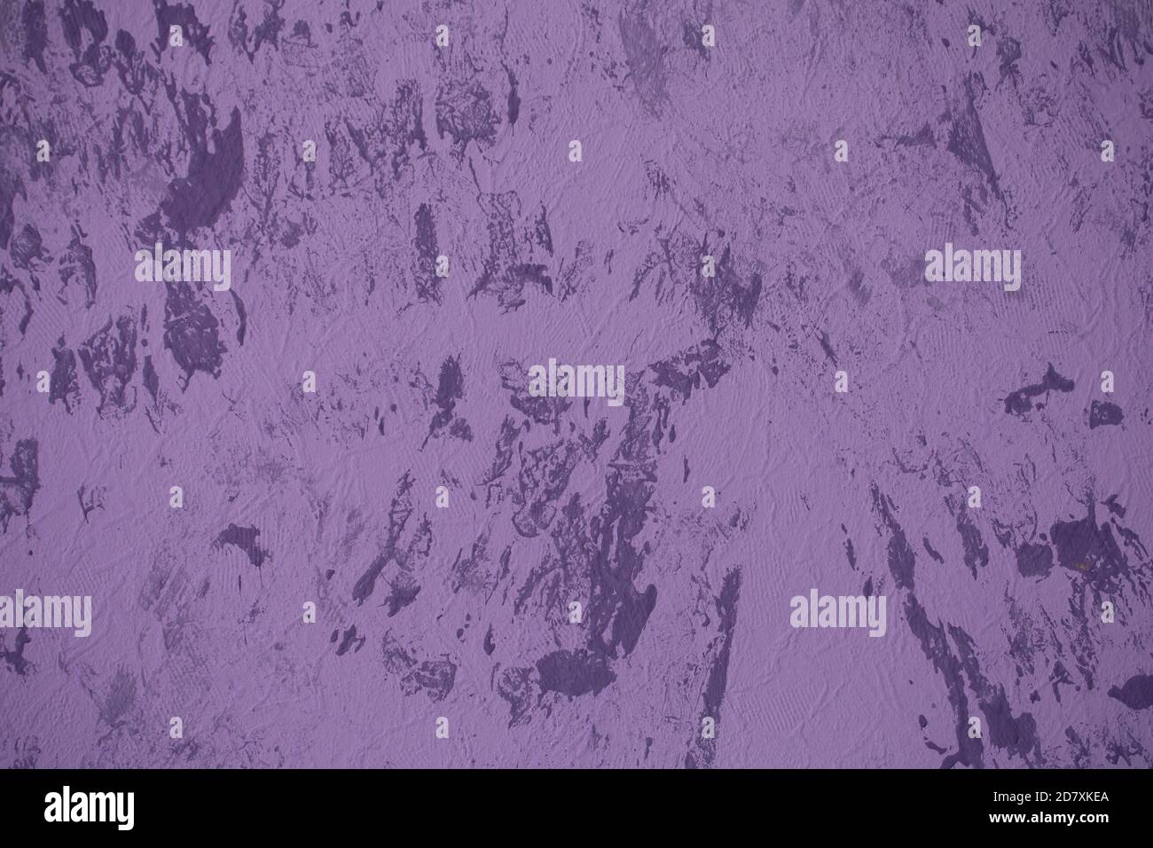 photo of a Purple wall texture background Stock Photo - Alamy